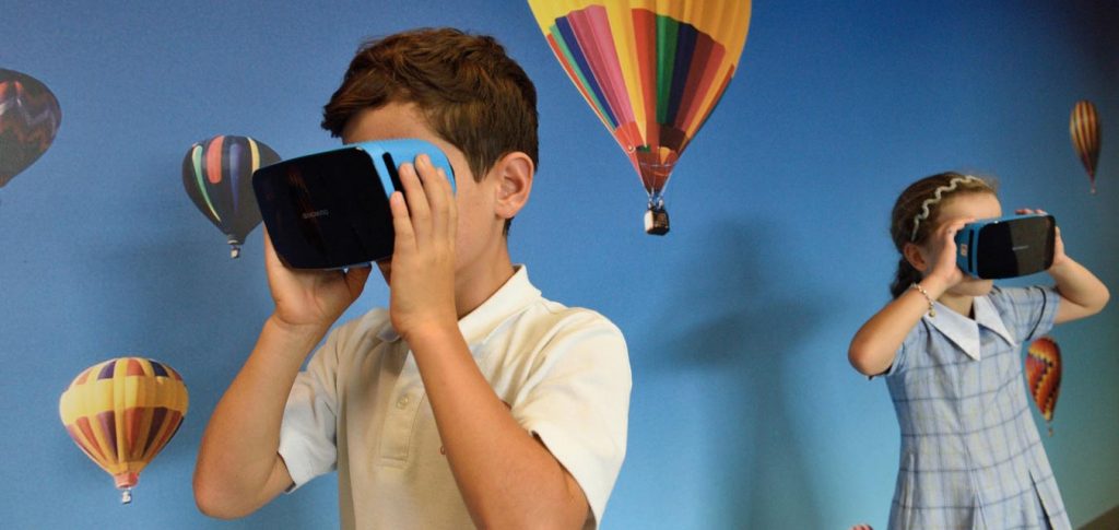 VR Communication and 5G networks - VRTogether